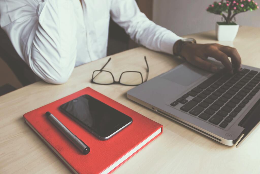 Quels sont les rôles clés du contrôleur de gestion